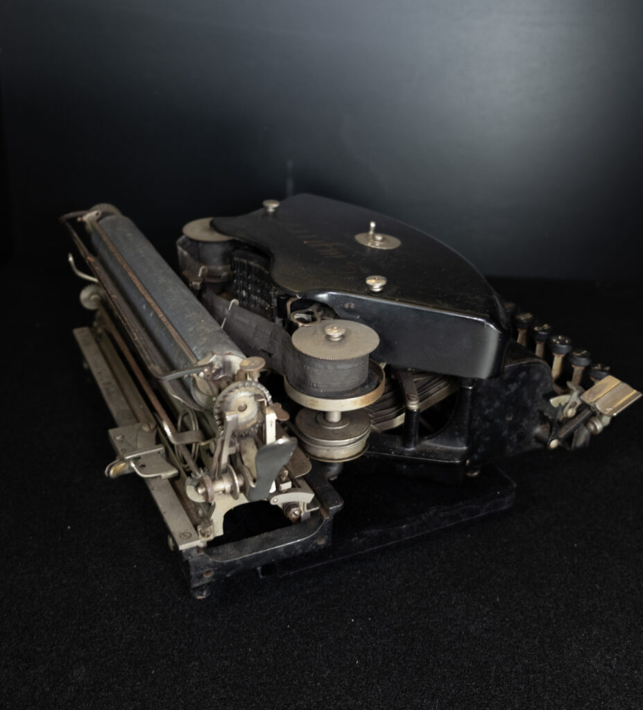 Empire (Adler Model 7) – The Swedish Typewriter